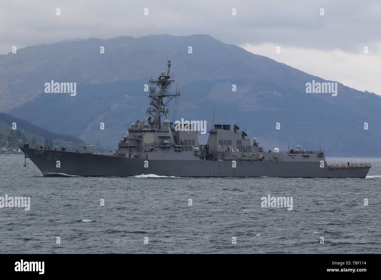 USS Roosevelt (DDG-80), an Arleigh Burke-class destroyer operated by ...