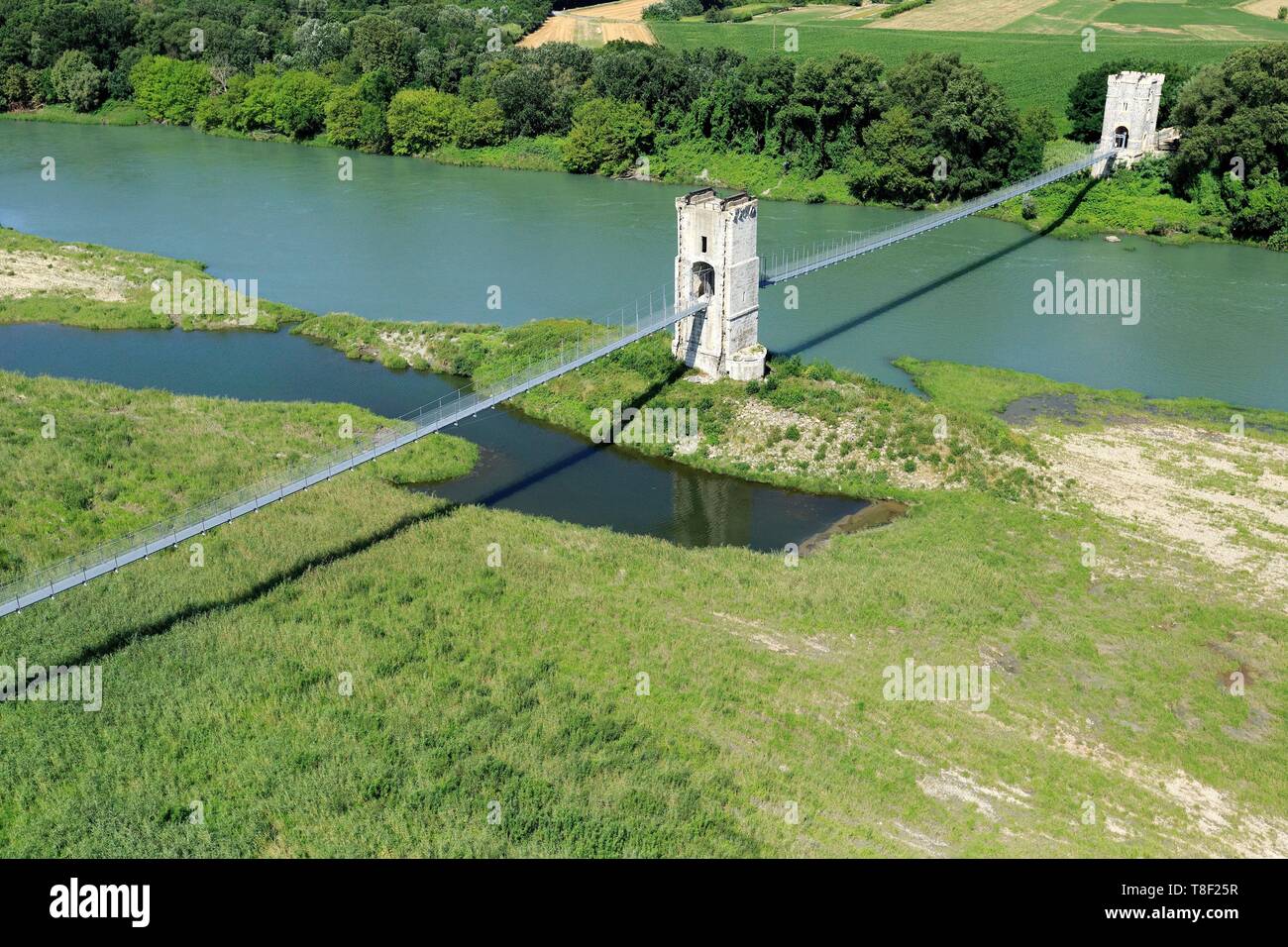 France, Ardeche, Rochemaure, the footbridge on the Rhone, downstream of ...