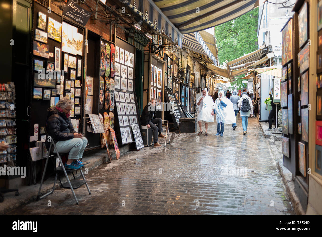 Quebec City, Canada Artist's Alley on a rainy day Stock Photo - Alamy