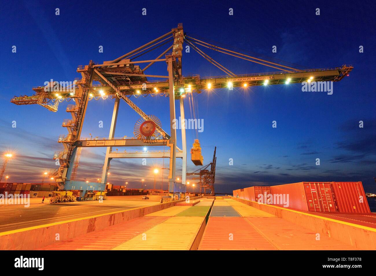 Container dock europe france hi-res stock photography and images - Alamy