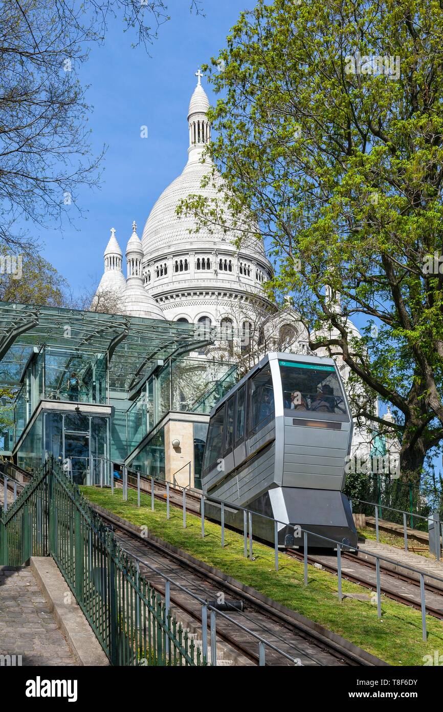 Funicular paris montmartre hi-res stock photography and images - Alamy