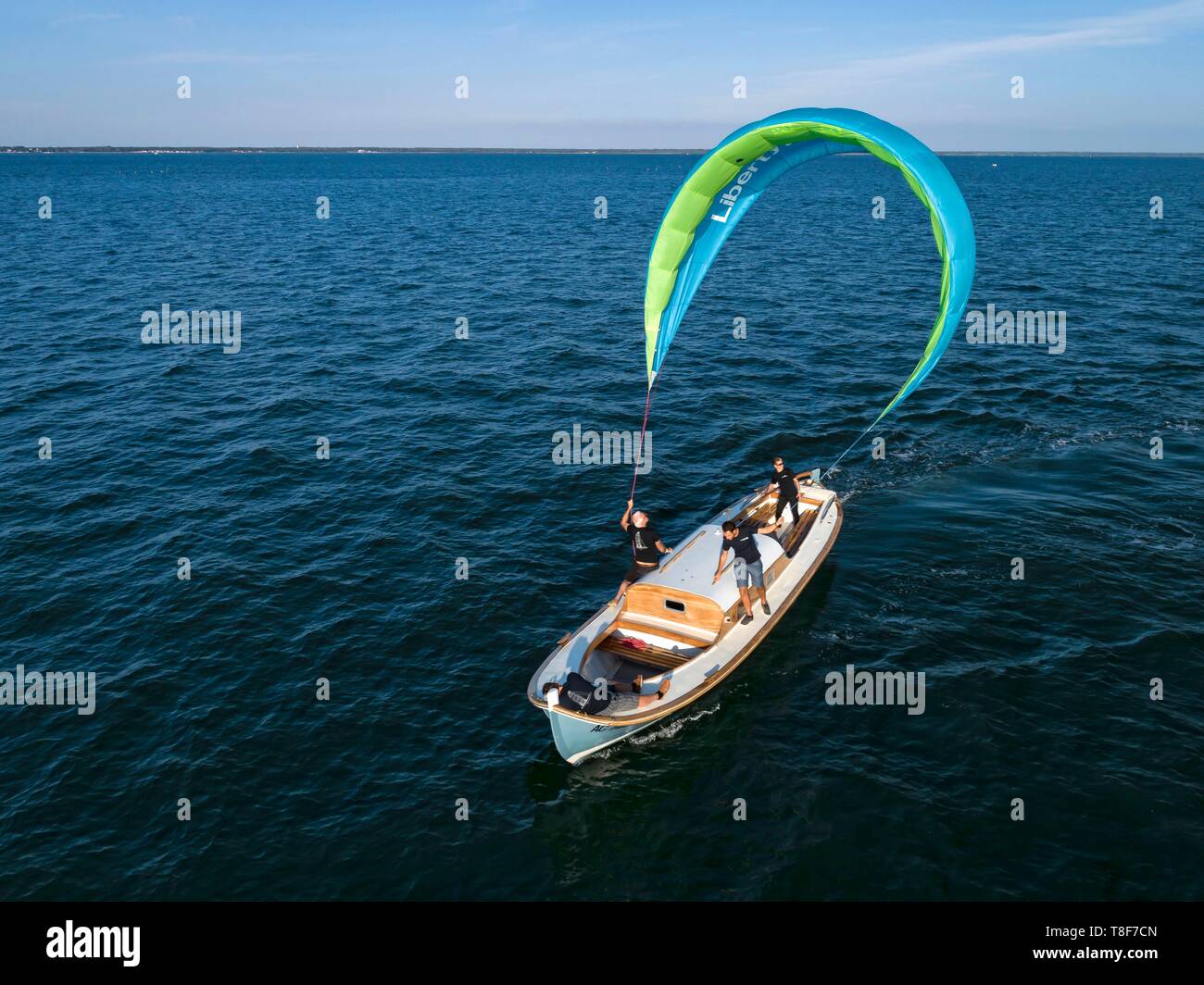 France, Gironde, Bassin d'Arcachon, Arcachon, Pinasse (traditional boat ...