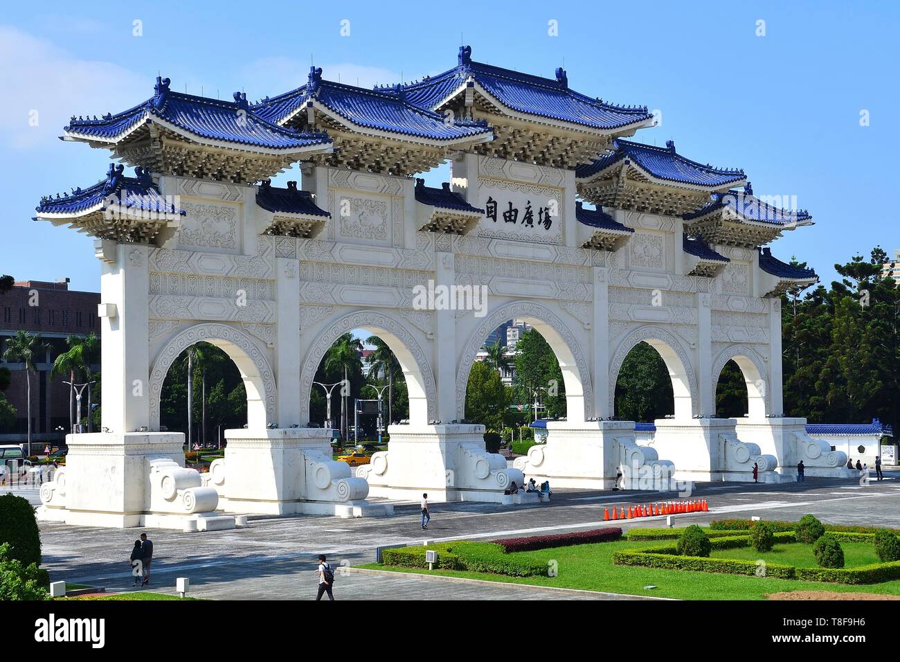 Taiwan taipei street scene republic hi-res stock photography and images ...