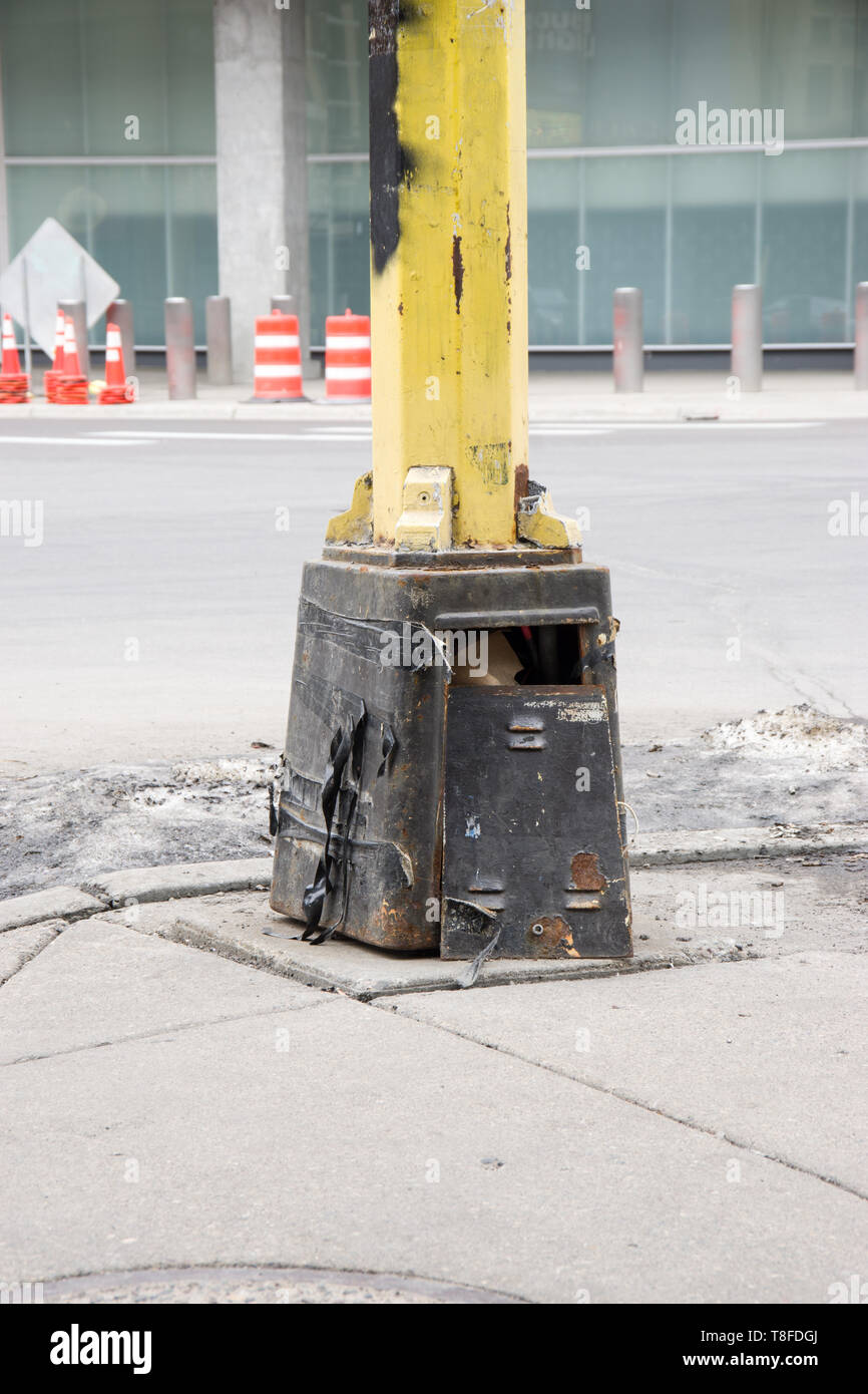 Traffic light in Minneapolis Minnesota Stock Photo - Alamy