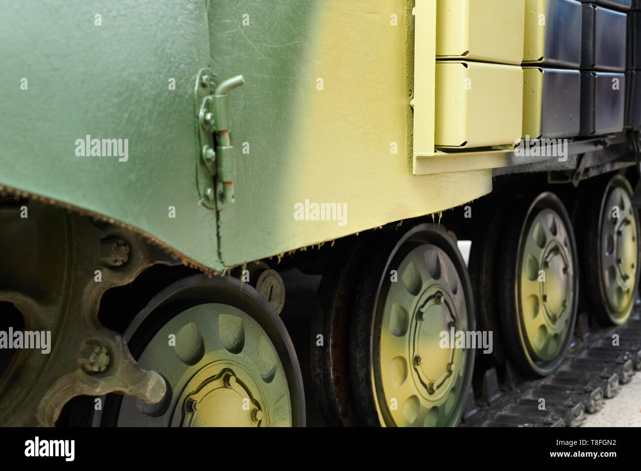 Chassis military tank close hi-res stock photography and images - Alamy