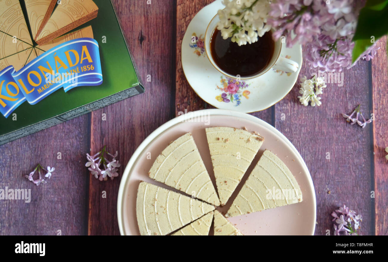 Original czech Kolonada spa waffer triangles: Chocolate filled biscuits ...