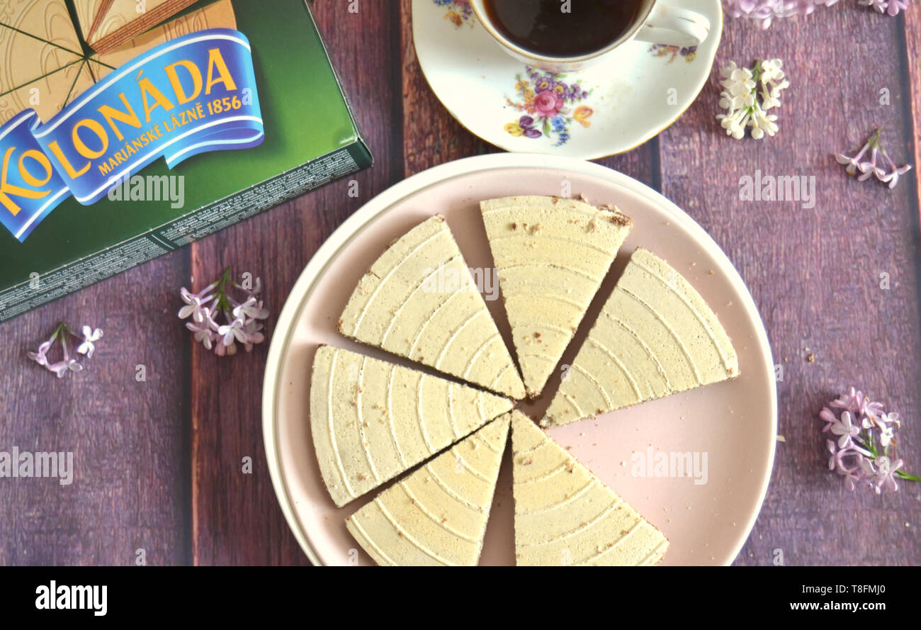 Original czech Kolonada spa waffer triangles: Chocolate filled biscuits ...