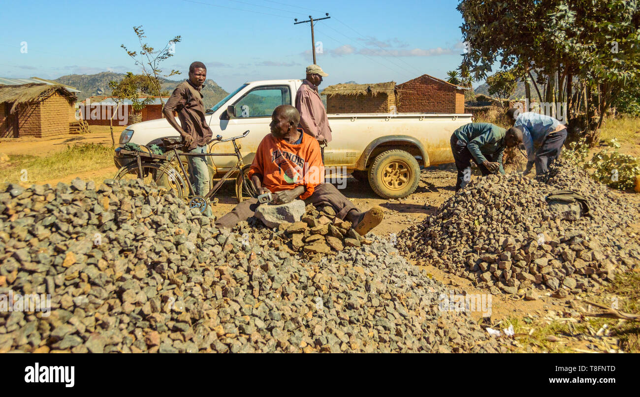 Old malawian man hi-res stock photography and images - Alamy
