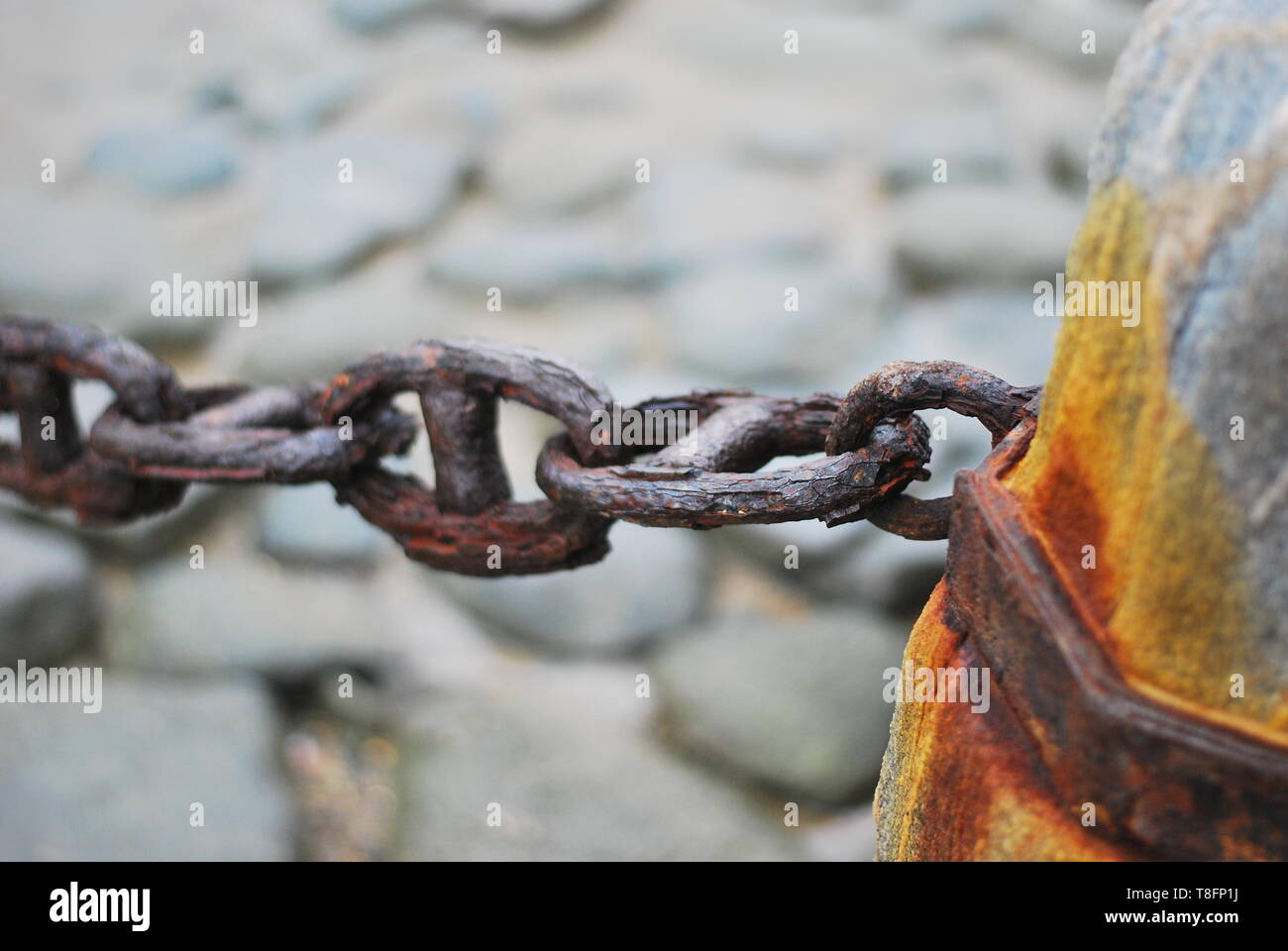 Broken Chains High Resolution Stock Photography and Images - Alamy