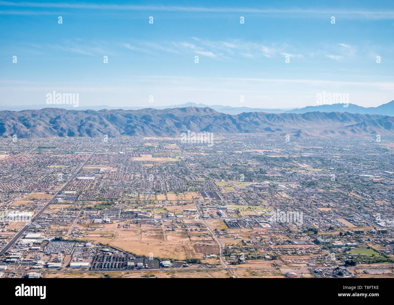 Airplanes residential hi-res stock photography and images - Alamy