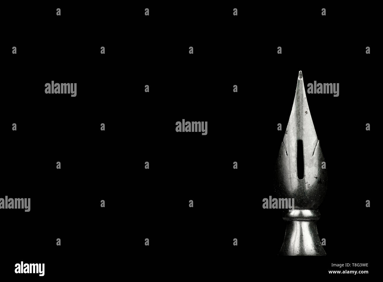 Vintage pen nib hi-res stock photography and images - Alamy