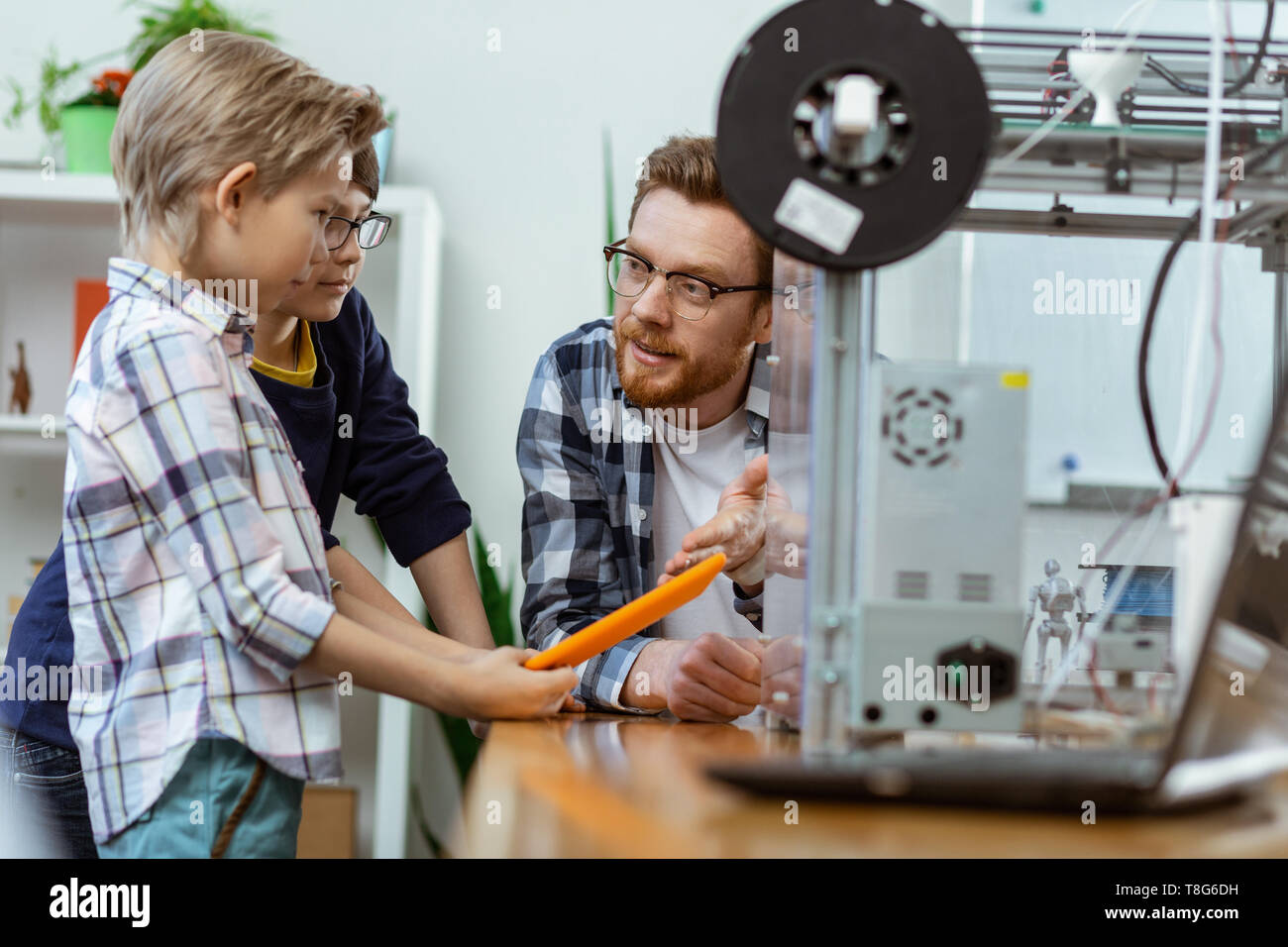 Positive kids in 3d hi-res stock photography and images - Alamy