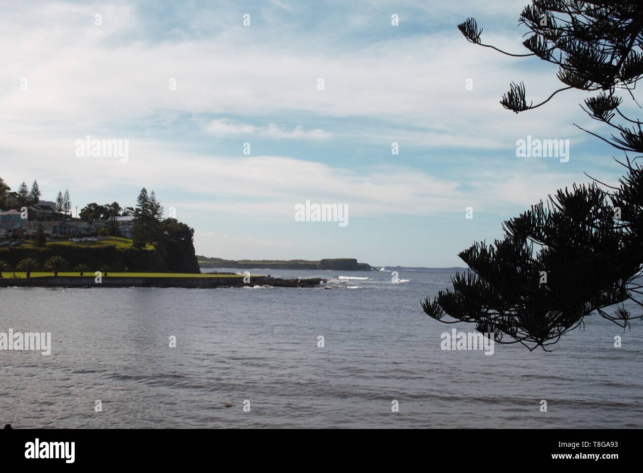 Morning view of the calm Australian ocean Stock Photo - Alamy