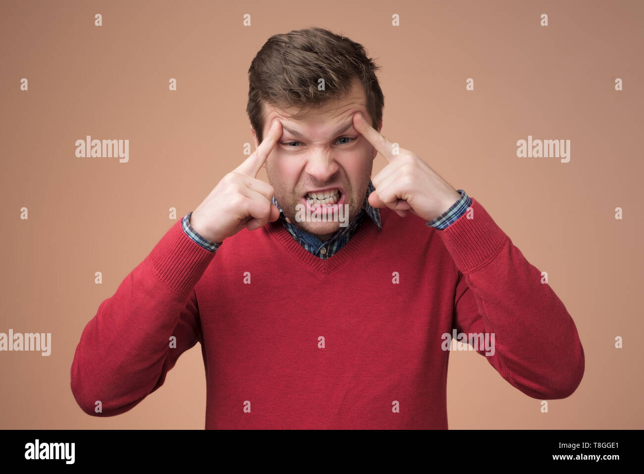 Person trying to remember something hi-res stock photography and images ...