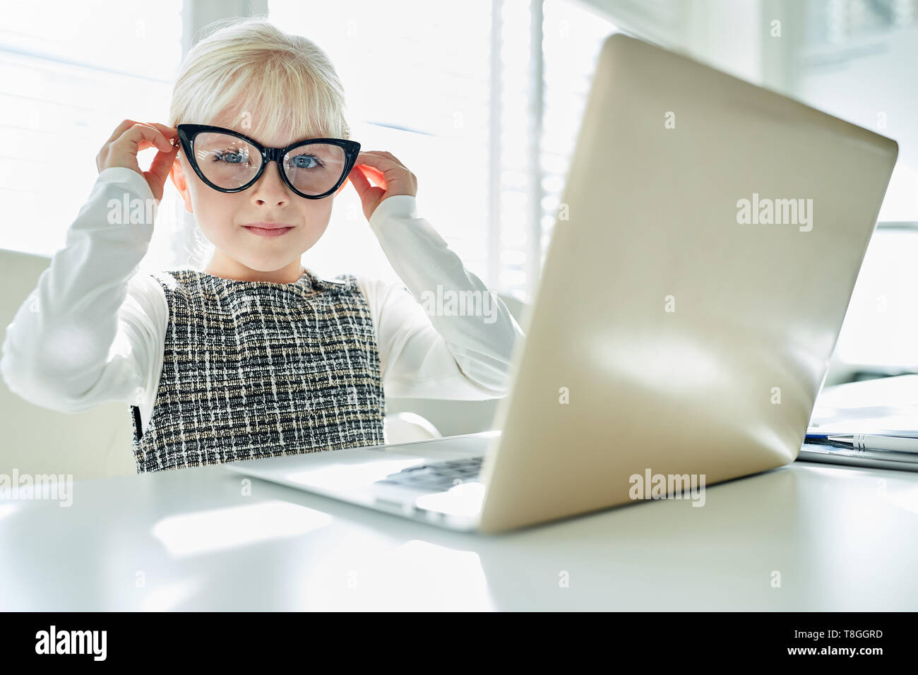 Child work computer programming hi-res stock photography and images - Alamy