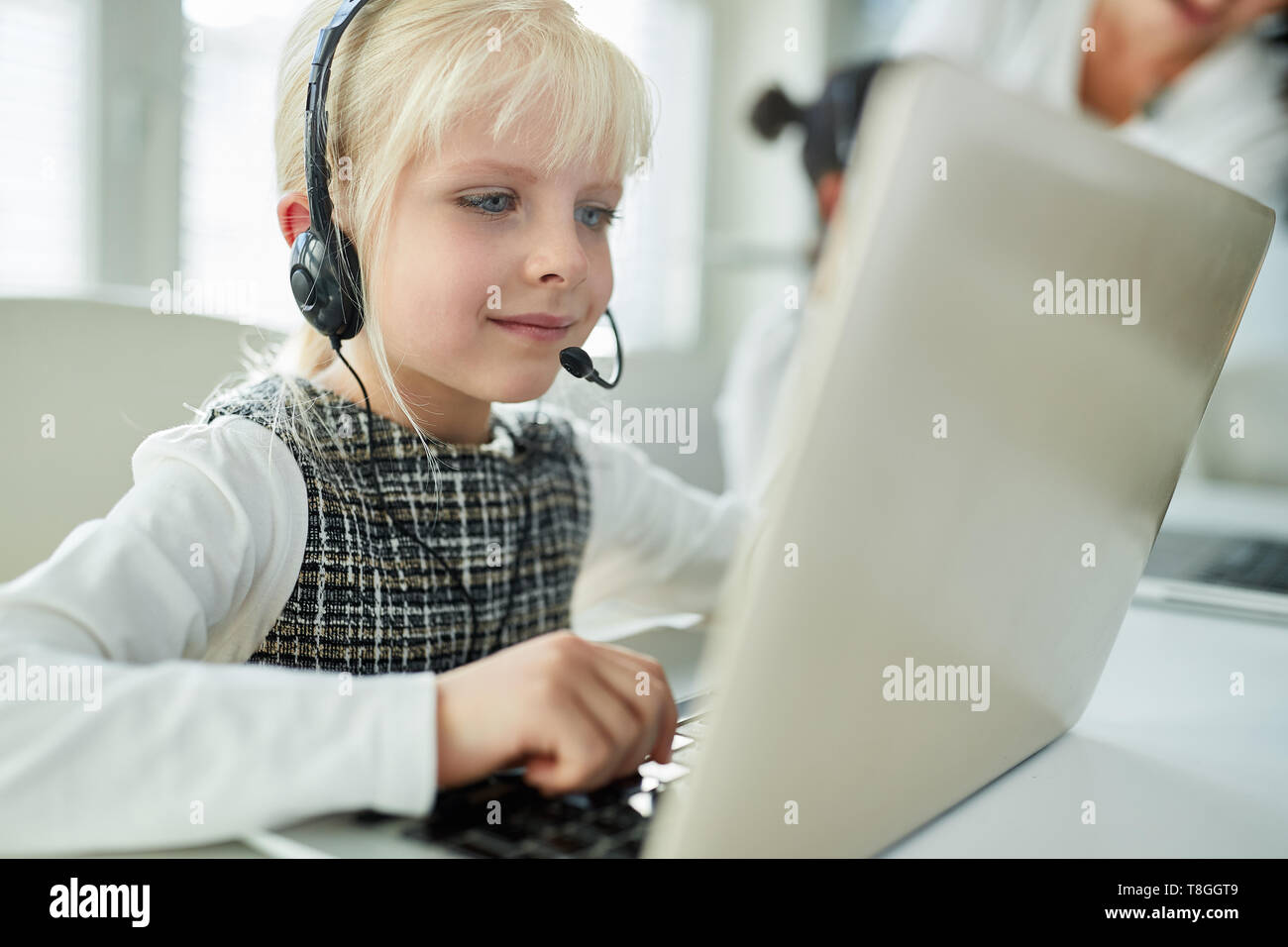Computer learning center hi-res stock photography and images - Alamy