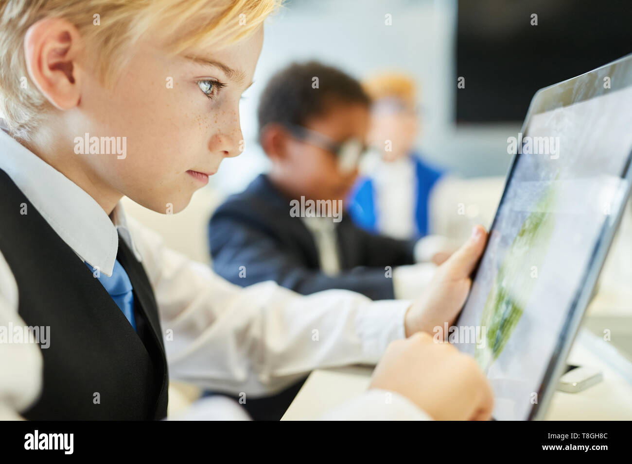 Computer class hi-res stock photography and images - Alamy