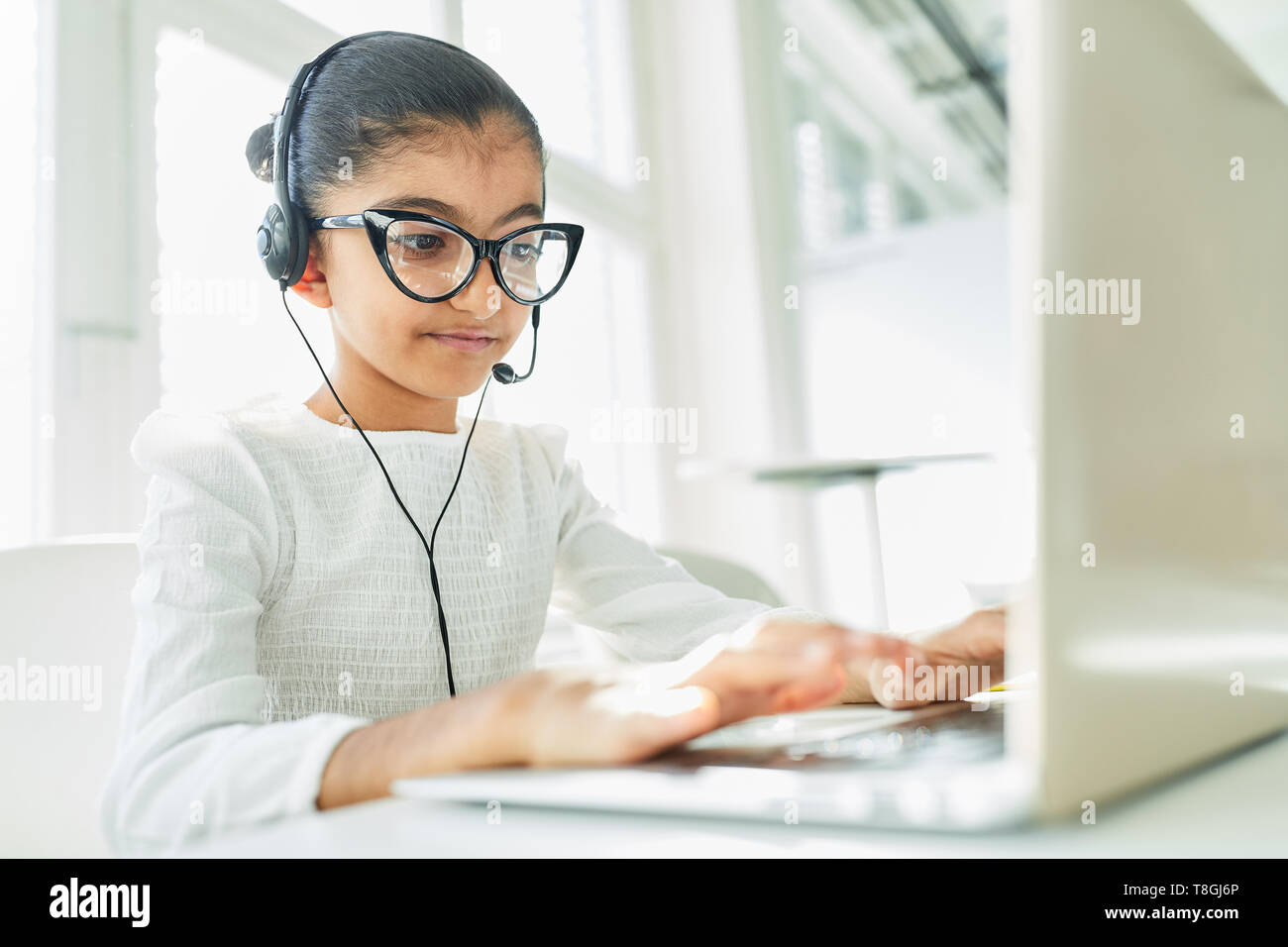Computer learning center hi-res stock photography and images - Alamy