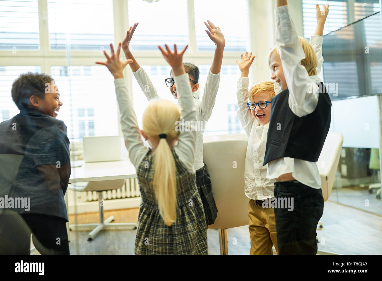 Team building exercise business hi-res stock photography and images - Alamy Team building exercise business hi-res stock photography and images - Alamy