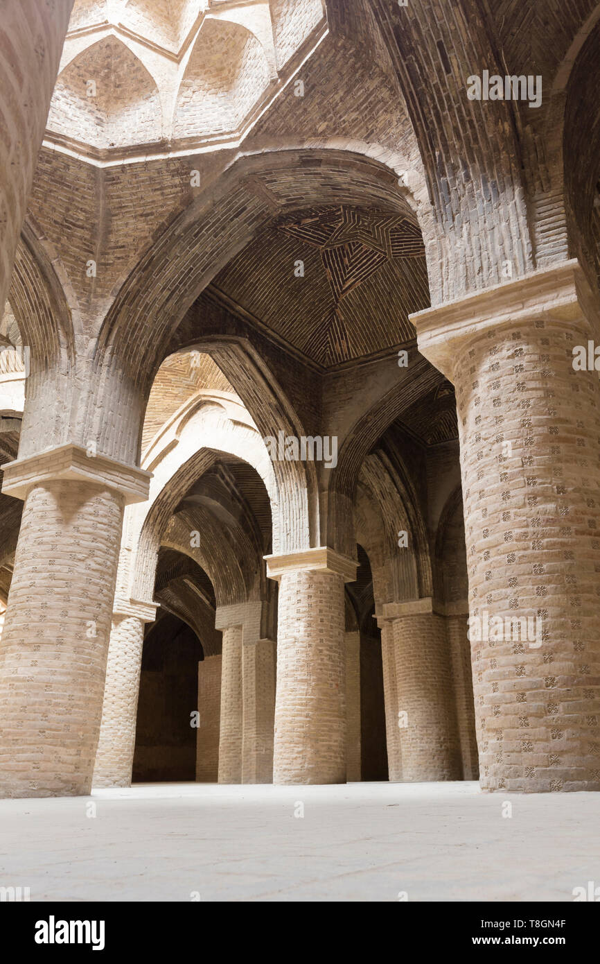 Masjed e jame friday mosque hi-res stock photography and images - Alamy