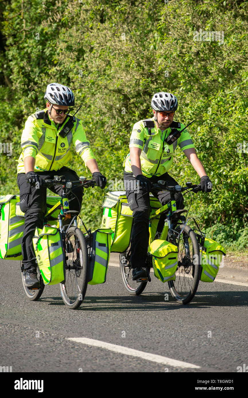 St Johns Ambulance cycle response unit Stock Photo - Alamy