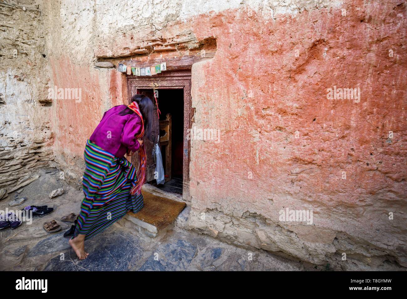 Sengge hi-res stock photography and images - Alamy