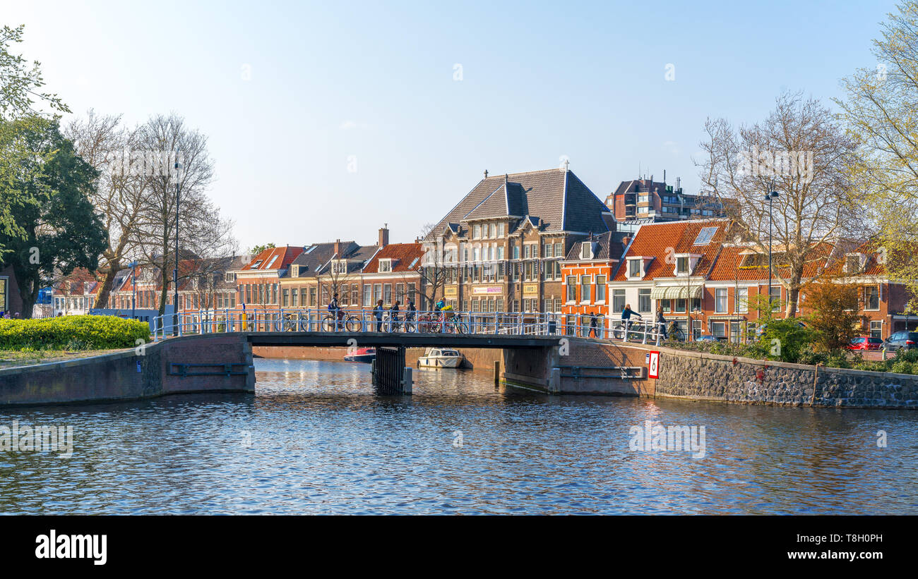 Haarlem canals hi-res stock photography and images - Alamy