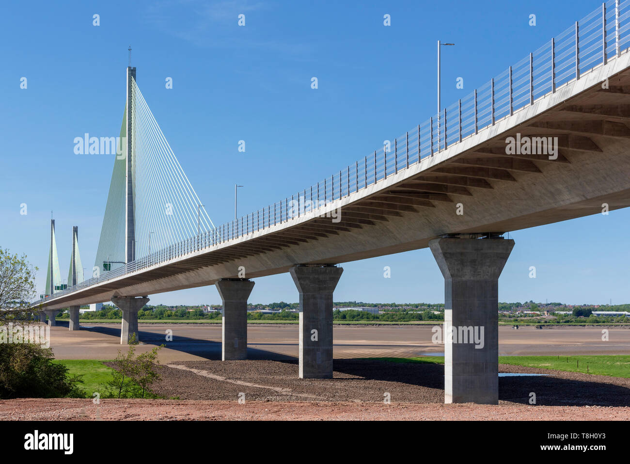 Gateway bridge hi-res stock photography and images - Alamy