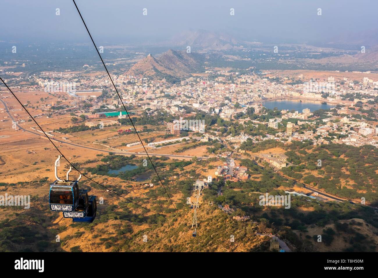 India, Rajasthan, Pushkar, holy city for Hindus, cable car to Savitri ...