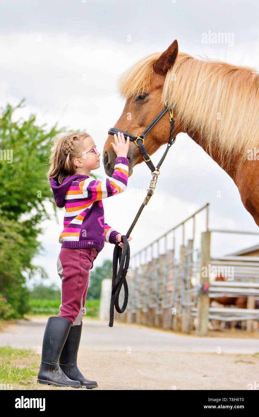 Fondling fondle hi-res stock photography and images - Alamy