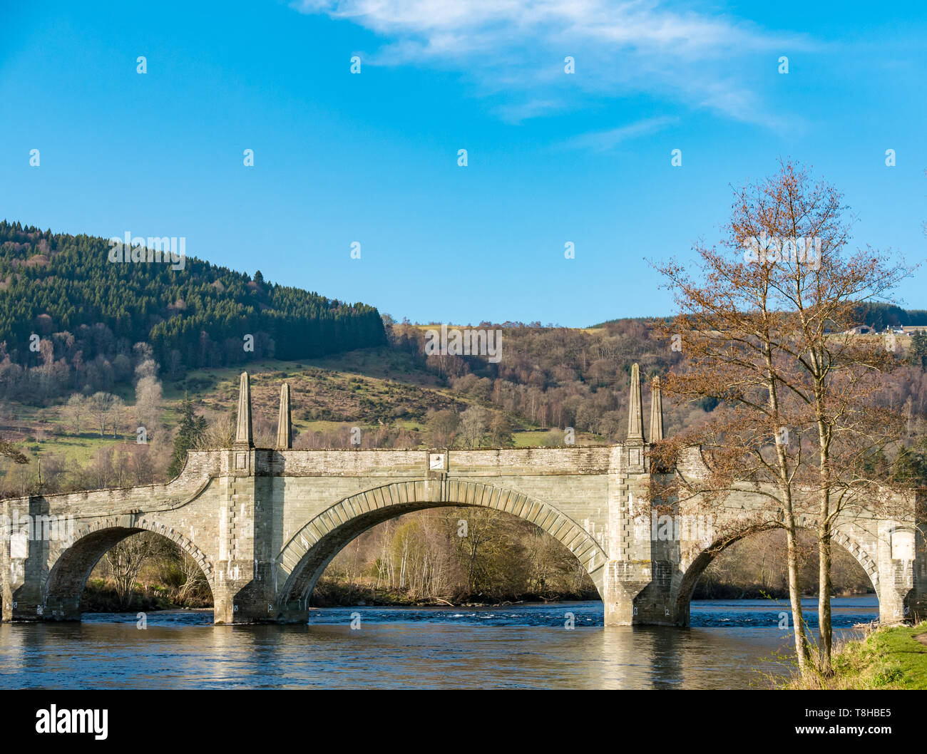 Tay bridge hi-res stock photography and images - Alamy