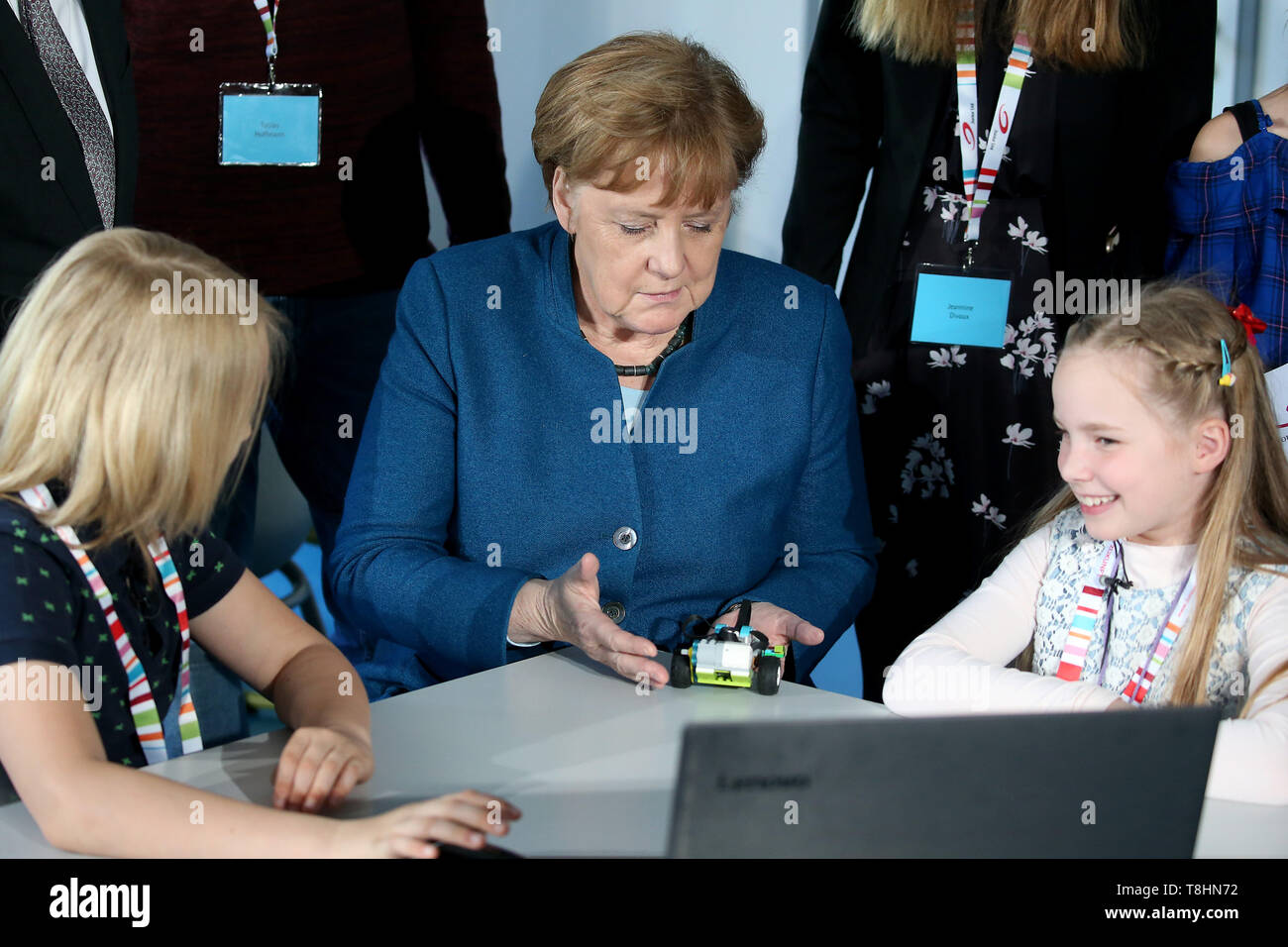 Wuppertal, Germany. 13th May, 2019. Chancellor Angela Merkel (M, CDU ...