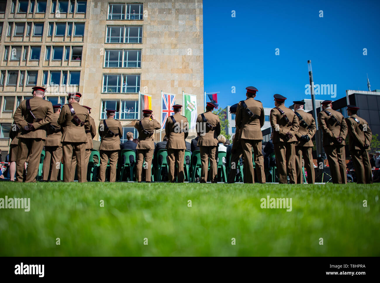 Gütersloh, Germany. 13th May 2019. British soldiers are standing on the ...
