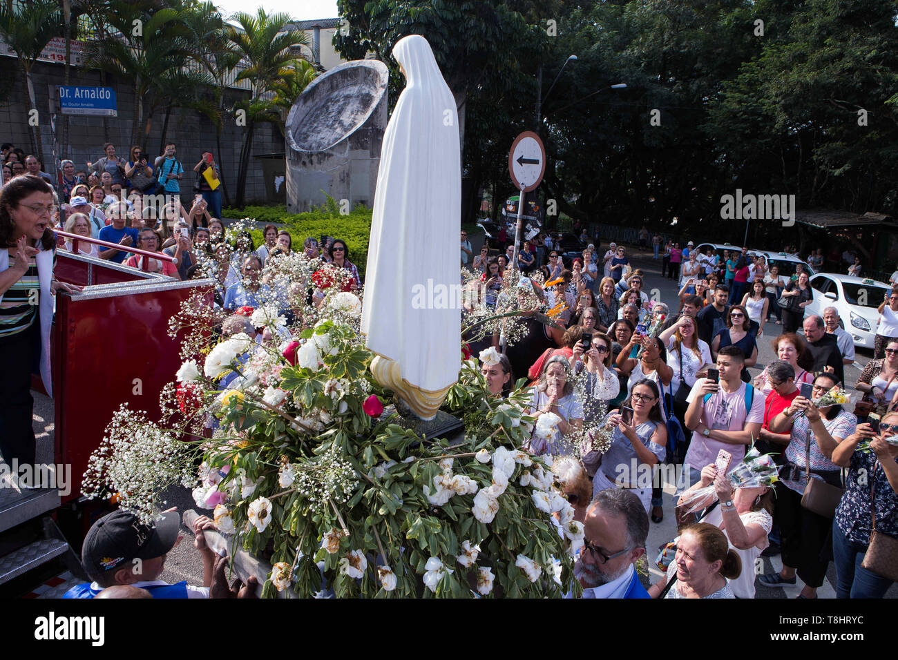 Sao Paulo, Brazil. 13th May, 2019. Faithful celebrate the day of Our ...