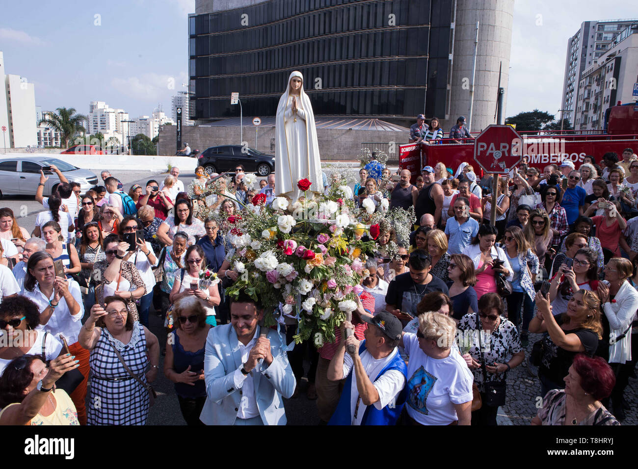 Sao Paulo, Brazil. 13th May, 2019. Faithful celebrate the day of Our ...