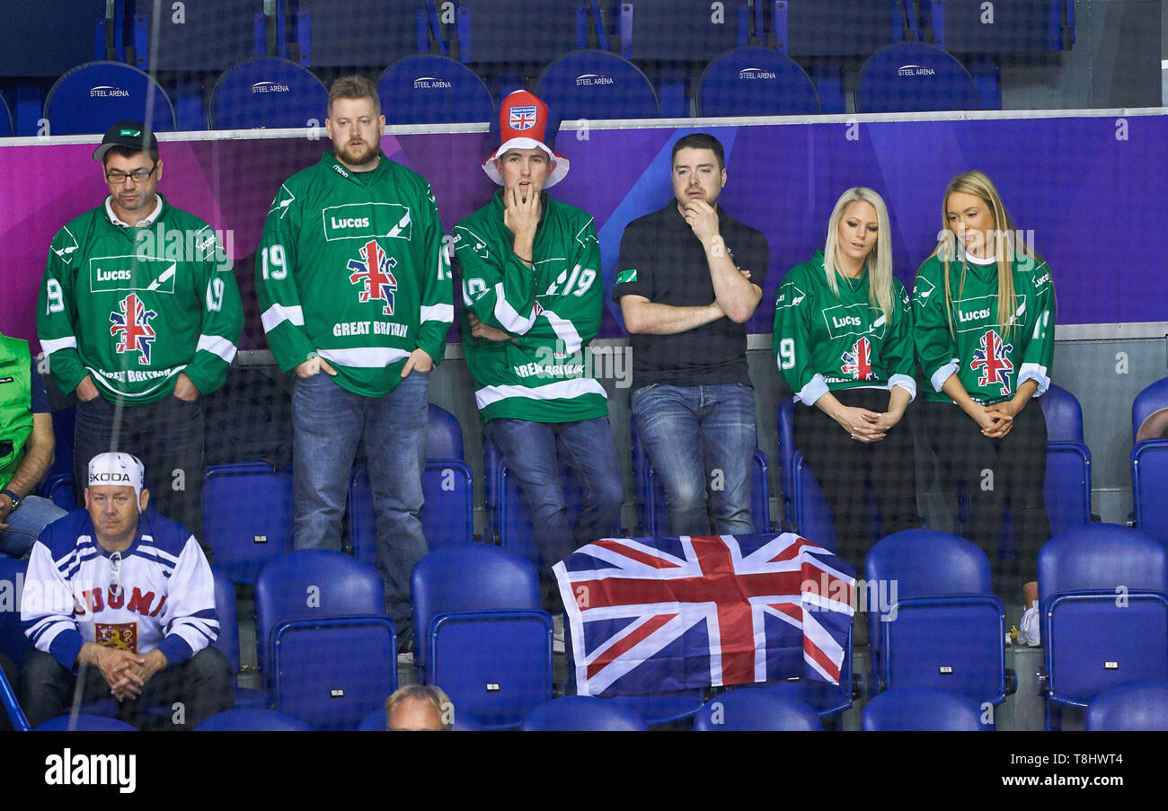 Angry hockey fan hi-res stock photography and images - Alamy