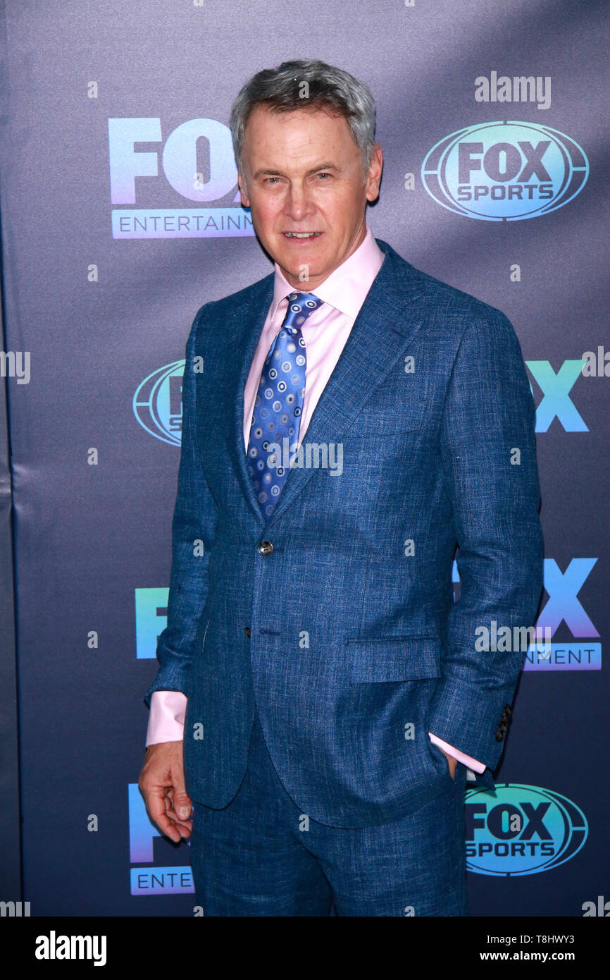 New York, NY, USA. 13th May, 2019. Mark Moses at the FOX 2019 Upfront ...
