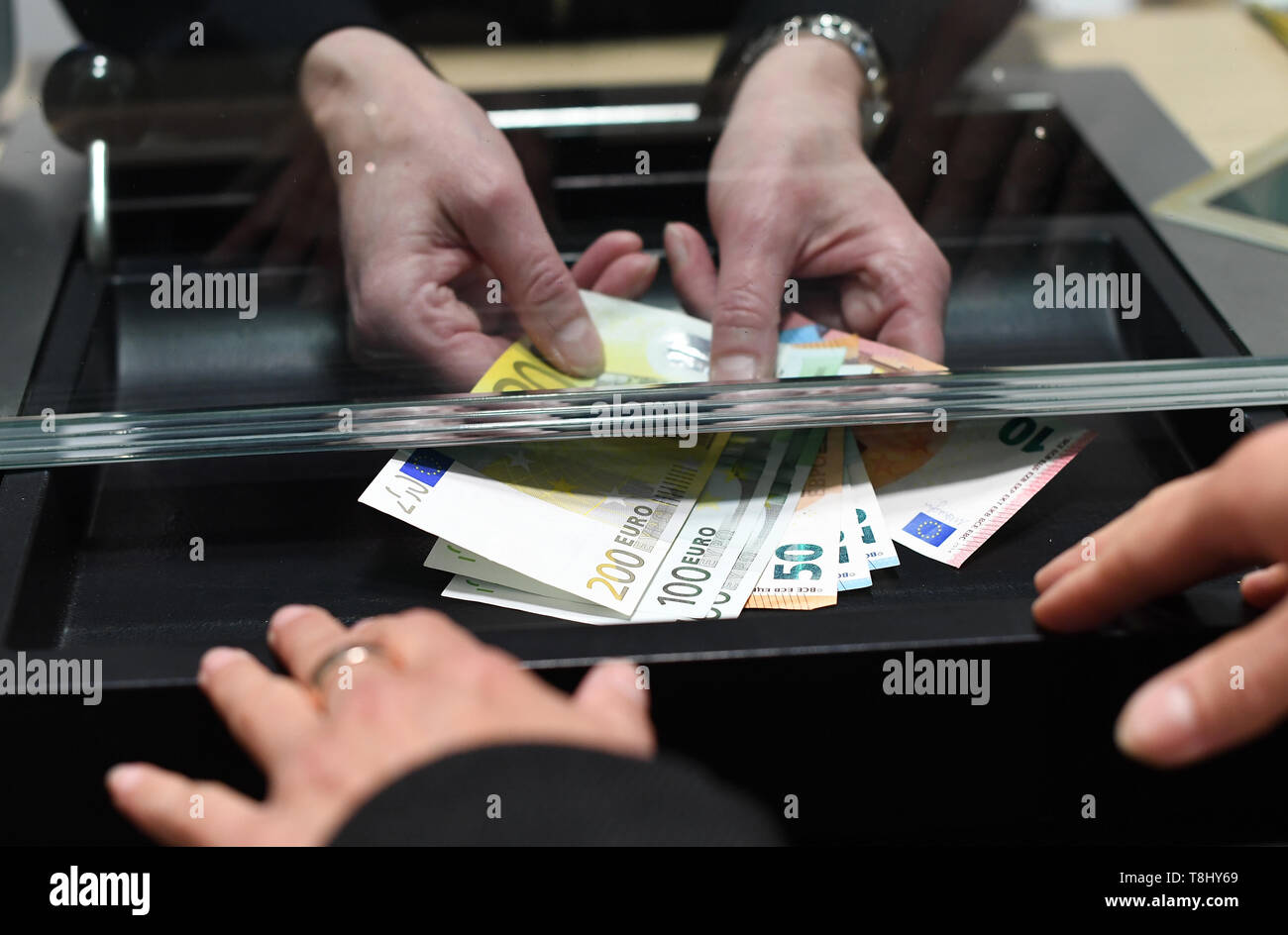 Bank counter germany hi-res stock photography and images - Alamy