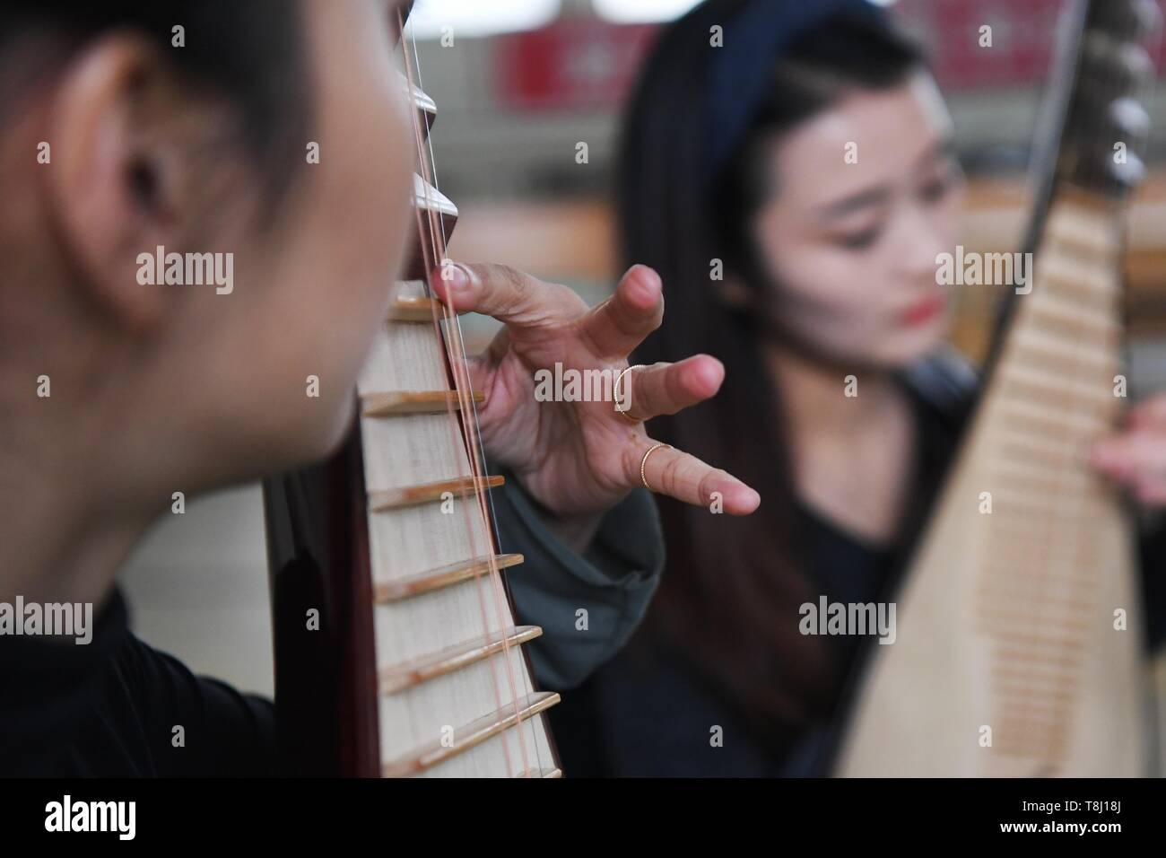 Pear shaped instrument hi-res stock photography and images - Alamy