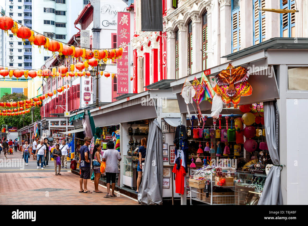Singapore chinatown architecture hi-res stock photography and images ...