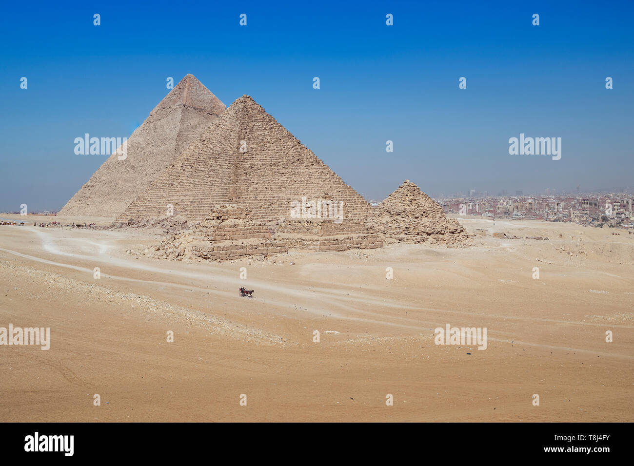 Pyramids and Cairo city skyline, Giza, Egypt Stock Photo - Alamy