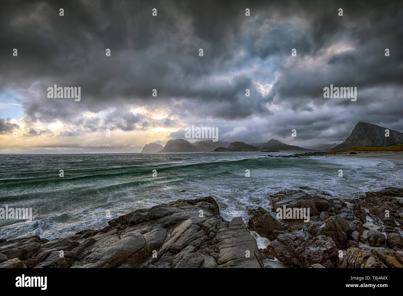 Storm brewing, Stor Sandnes beach, Flakstad, Lofoten, Nordland, Norway ...