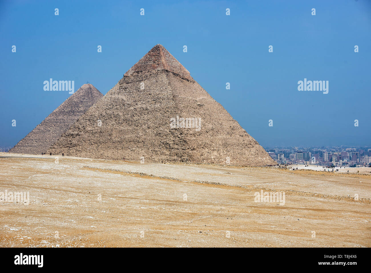 Cityscape of cairo pyramid of giza hi-res stock photography and images ...