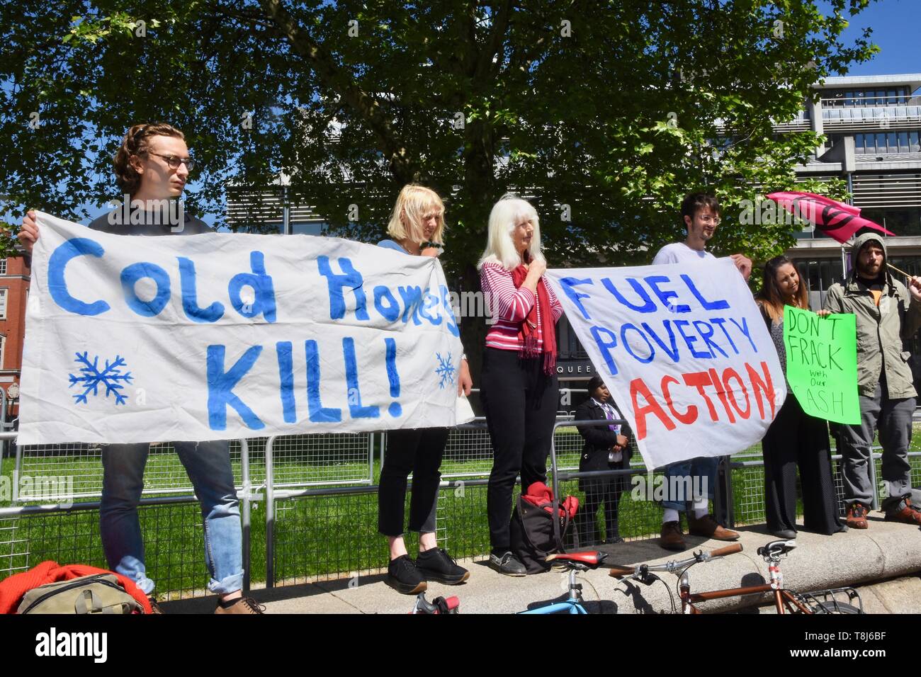 Climate poverty hi-res stock photography and images - Alamy