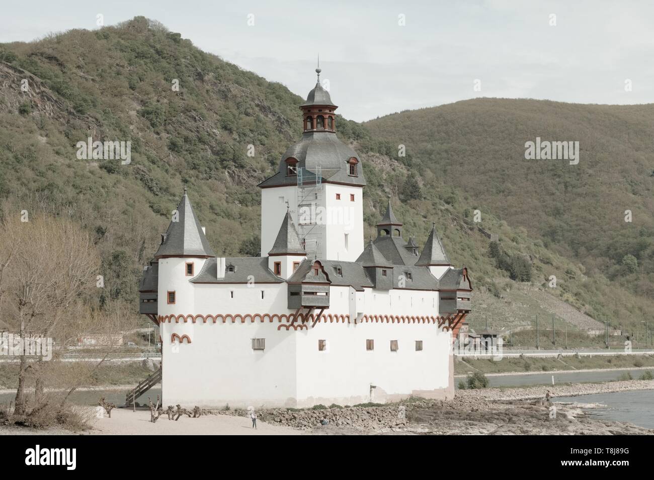 Pfalzgrafenstein Castle (German: Burg Pfalzgrafenstein) is a toll ...