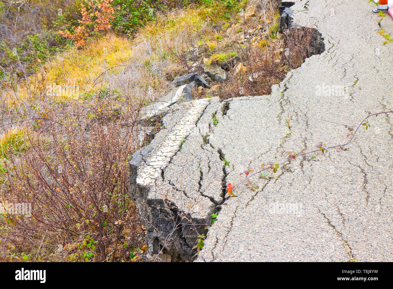 Pavement subsidence hi-res stock photography and images - Alamy