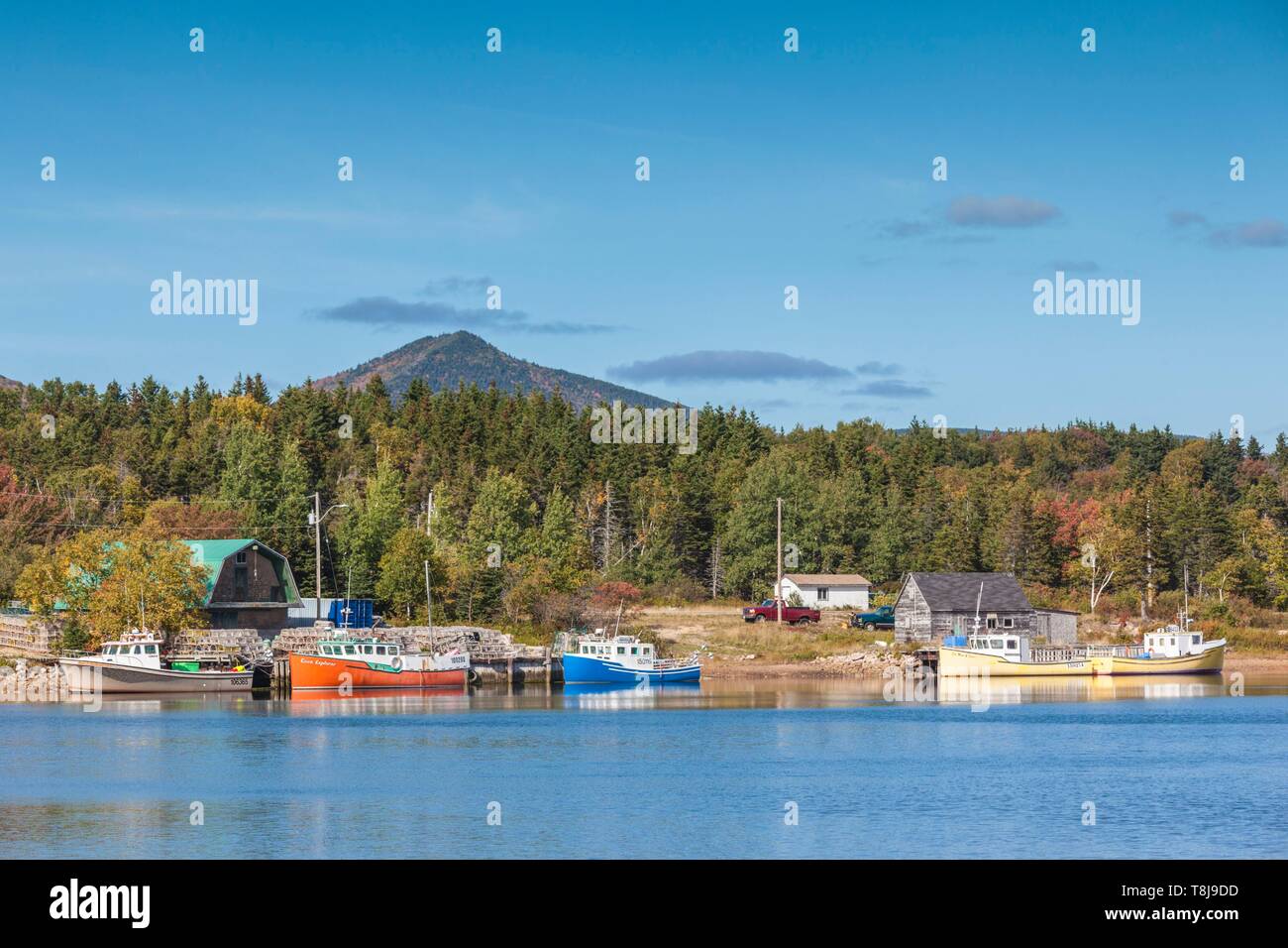 Canada, Nova Scotia, Cabot Trail, Dingwall, fishing bots Stock Photo ...