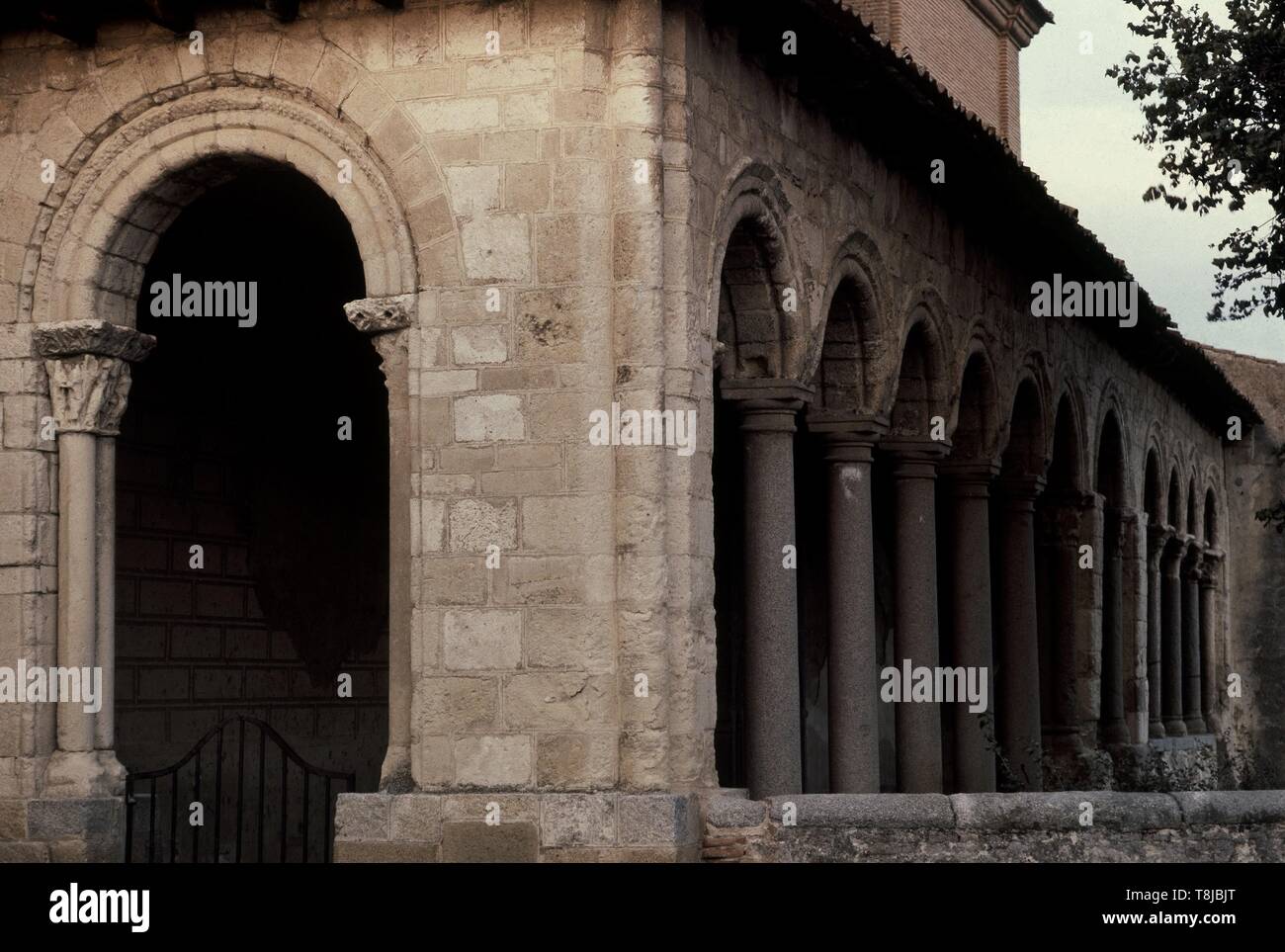 PORTICO ROMANICO. Location: IGLESIA DE SAN MARTIN. Arévalo. AVILA ...