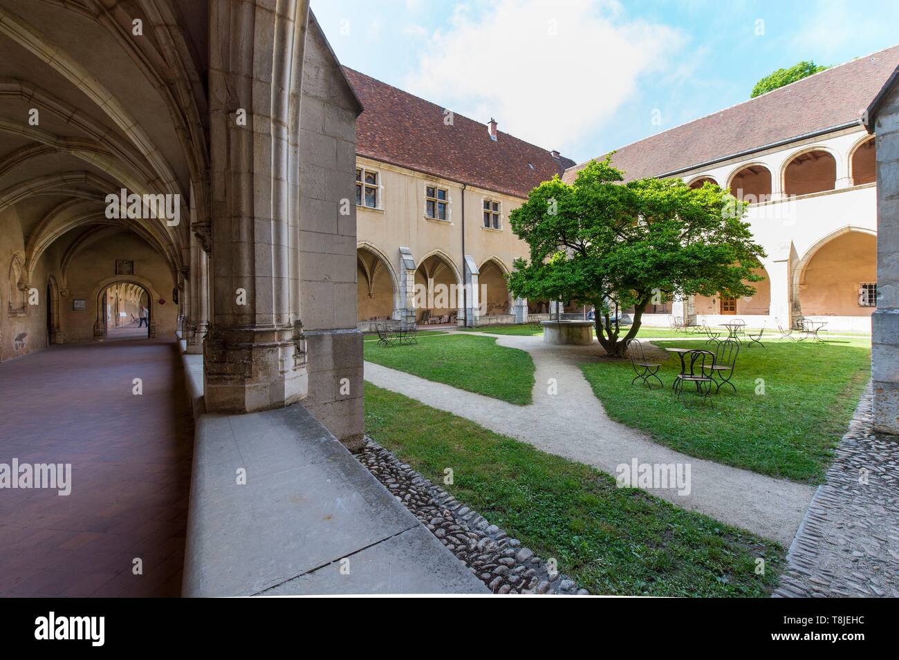 Brou village hi-res stock photography and images - Alamy