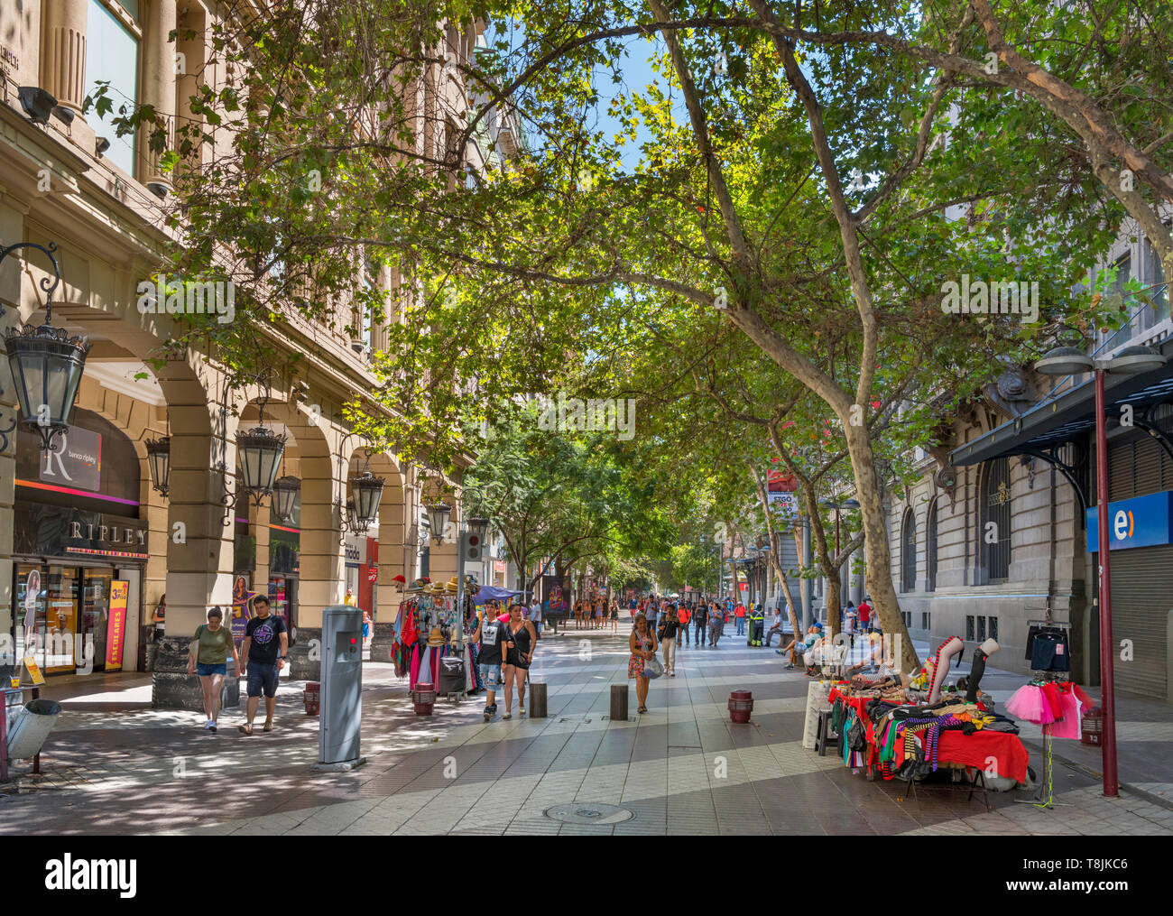 Santiago chile street market hi-res stock photography and images - Alamy